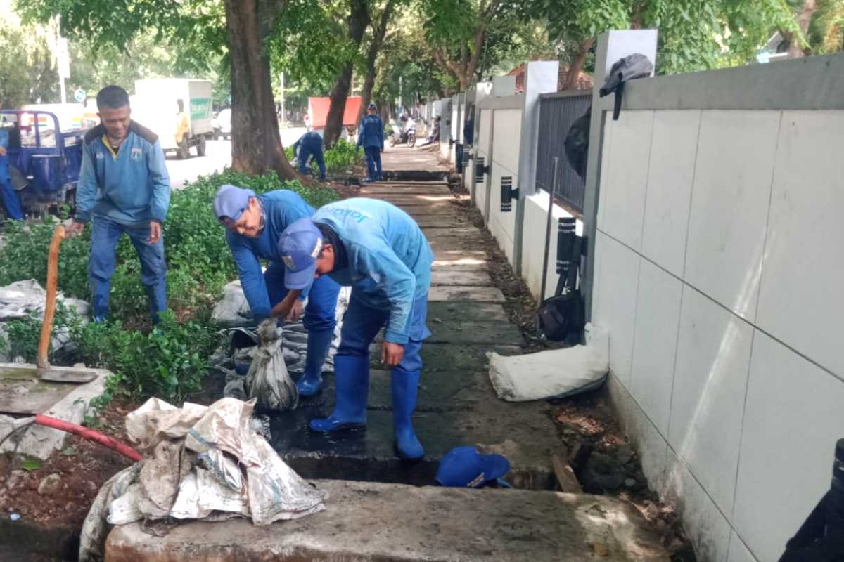 Channel Dredging on Jalan Pisang Batu to Complete Early February