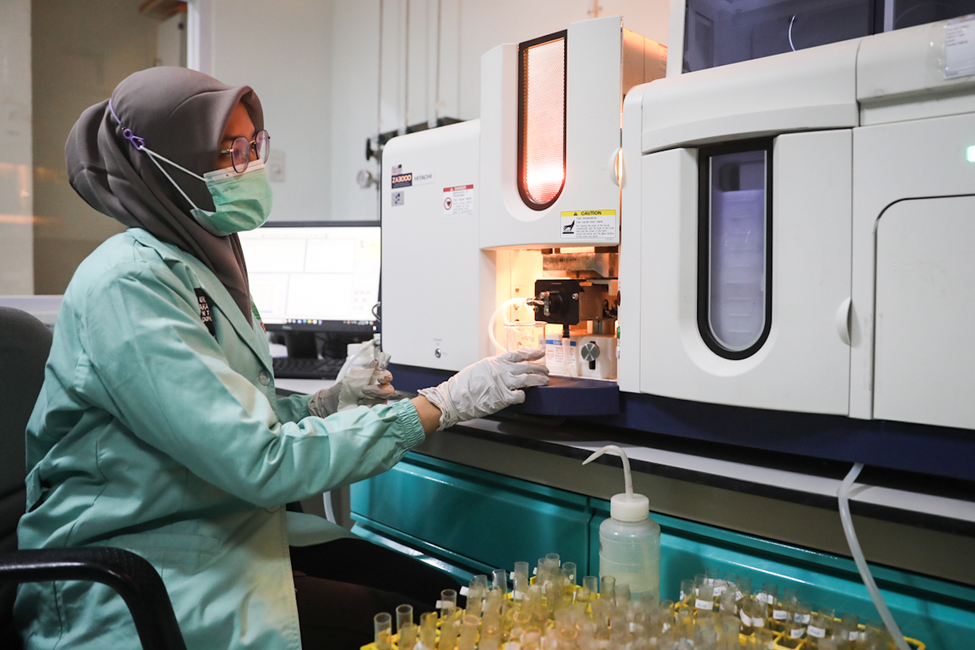 Mengintip Laboratorium Lingkungan Berstandar Internasional Milik Dinas ...