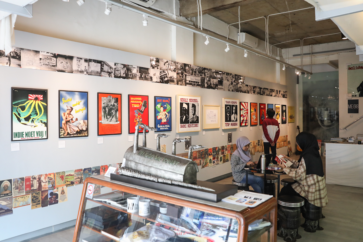 Yayasan mataWaktu Gelar Pameran Cukil dan Poster Propaganda ...