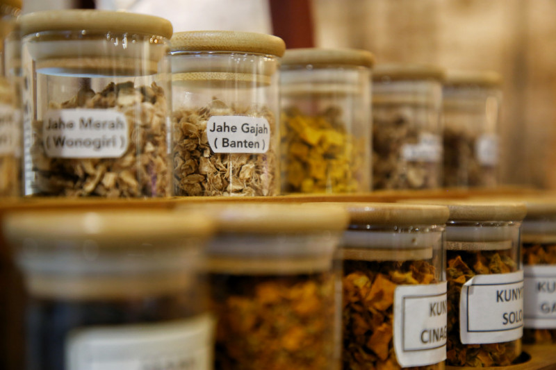 Menikmati Jamu Ala Kafe Kekinian di Kota Tua Jakarta | Beritajakarta.id