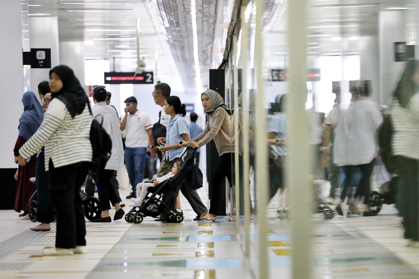 Tarif Spesial MRT, Transjakarta dan LRT Jakarta Sambut Tahun Baru 2025 | Beritajakarta.id