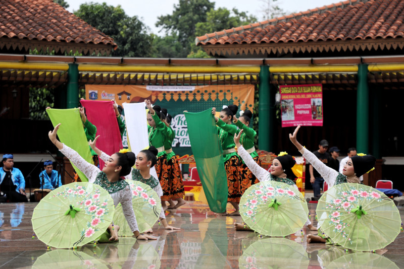 Melihat Pergelaran Kesenian Budaya Tradisional Betawi di PBB Setu ...