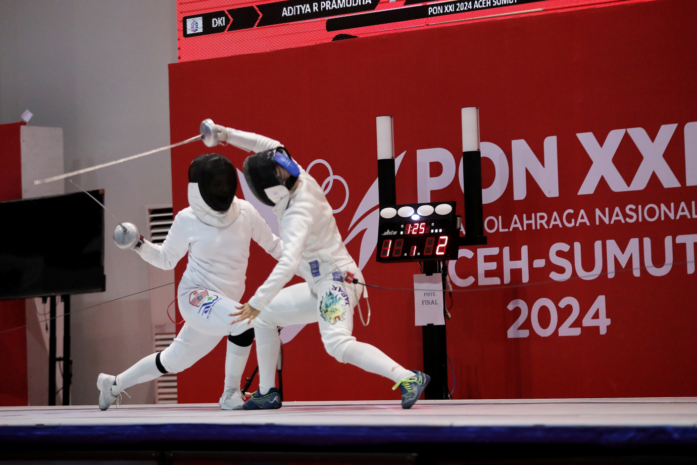 Aditya Rizki Pramudita Sumbang Emas Cabor Anggar di PON XXI | Beritajakarta.id